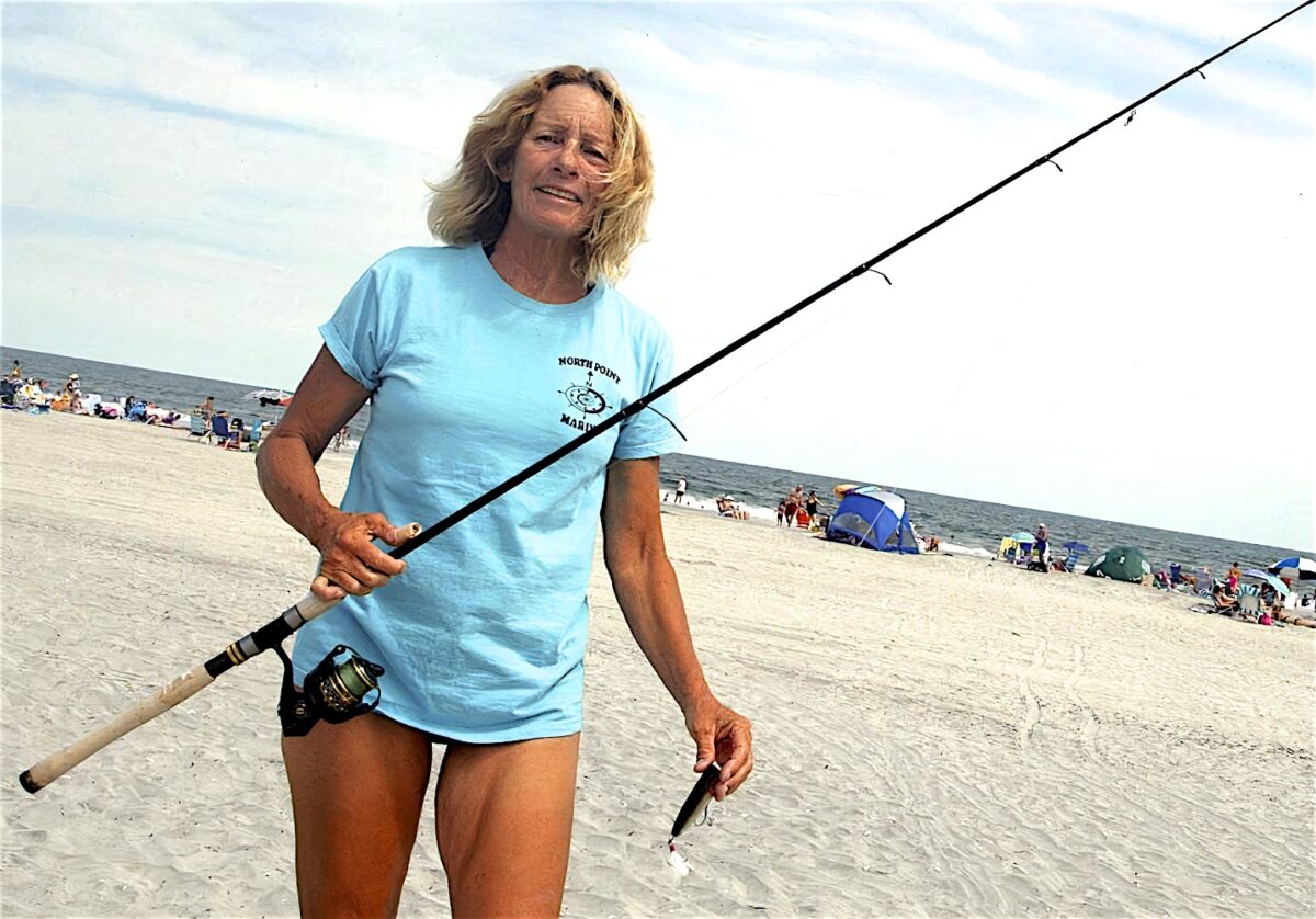 Linda Davoli – East Coast Surfing Hall of Fame